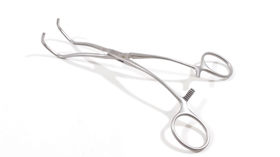 Aesculap Derra Atraumata Vascular Clamp, Angled 55°, Pediatric