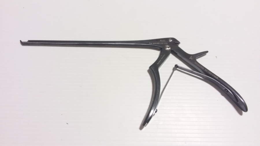 Wiggins Medical Kerrison Rongeur, 4mm bite